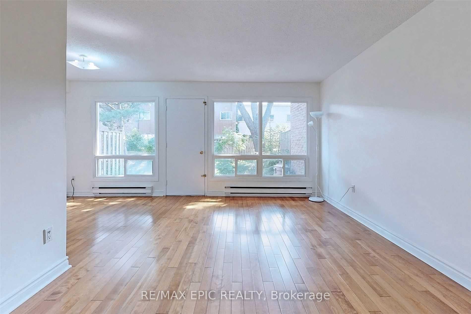 120 Woody Vine Way, Toronto, ON M2J 4H6