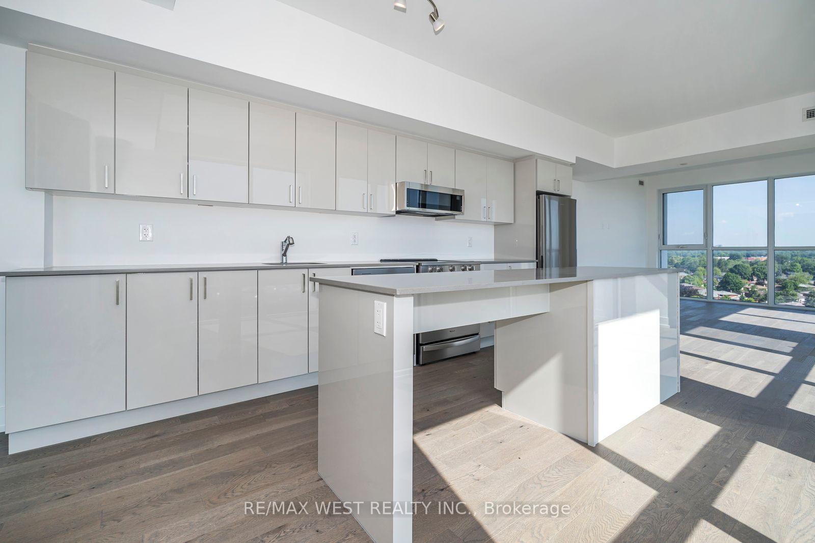 1202 - 1063 Douglas McCurdy Comm Circle, Mississauga, ON L5L 3H9