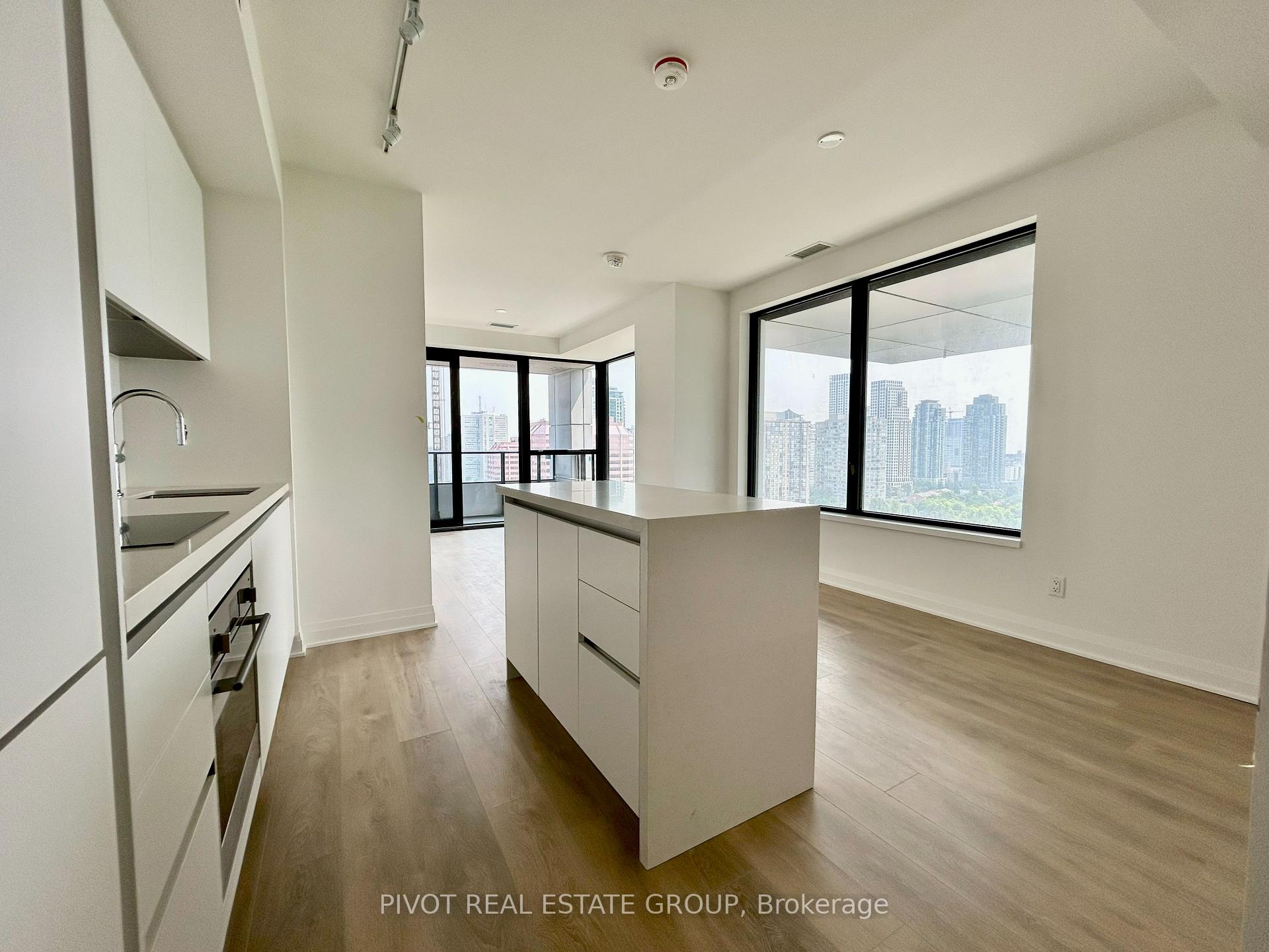 1202 - 4015 The Exchange, Mississauga, ON L5B 0N9