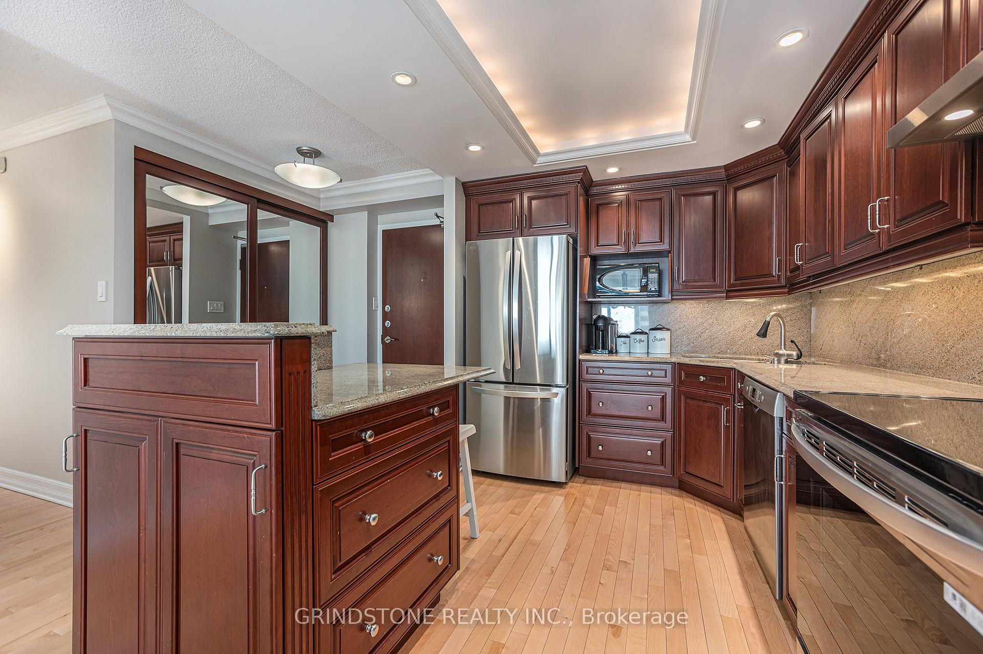 1203 - 151 Bay Street, Ottawa Centre, ON K1R 7T2