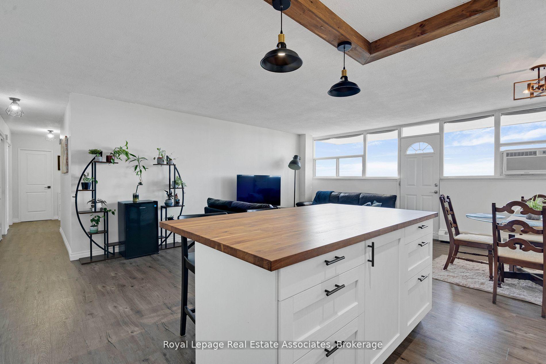 1204 - 215 Glenridge Avenue, St. Catharines, ON L2T 3J7