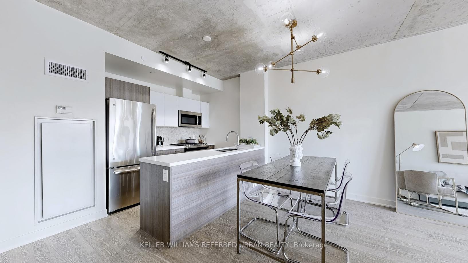 1206 - 608 Richmond Street W, Toronto, ON M5V 0N9