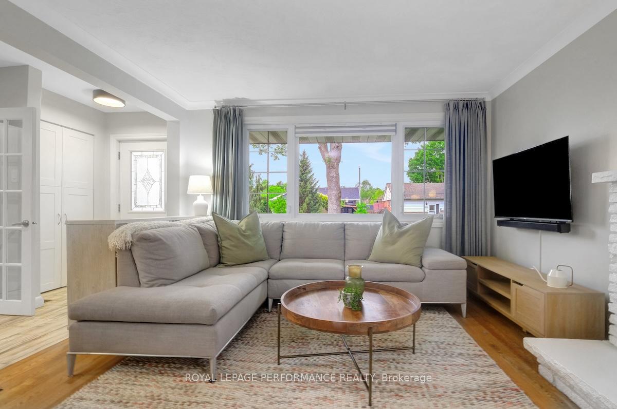 1207 Woodside Drive, Belair Park - Copeland Park and Area, ON K2C 2G7