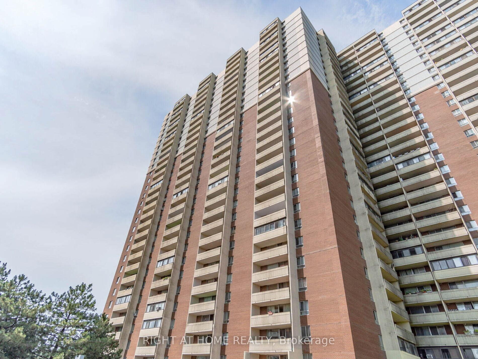 1208 - 1 Massey Square, Toronto, ON M4C 5L4