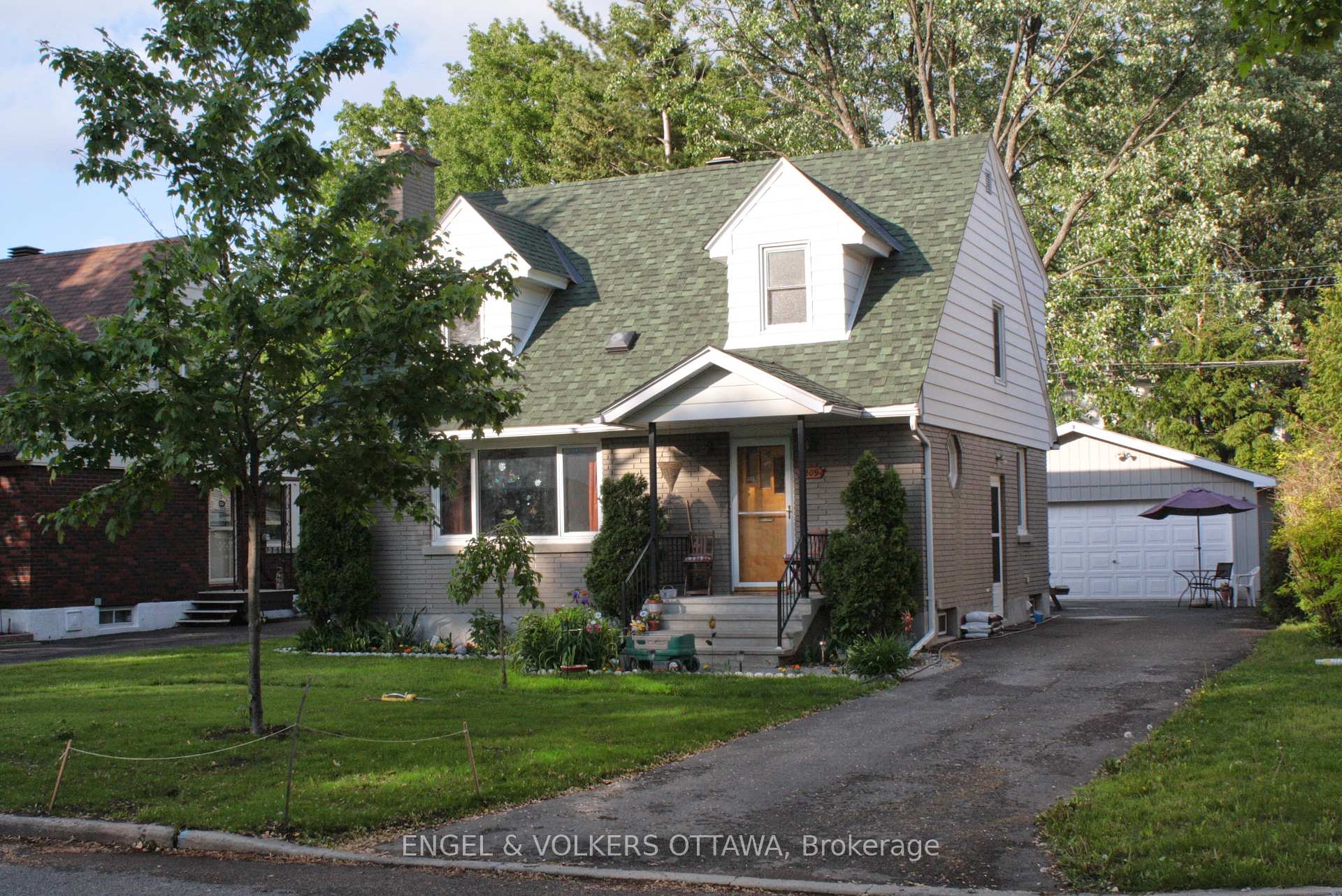 1209 Checkers Road, Belair Park - Copeland Park and Area, ON K2C 2S8