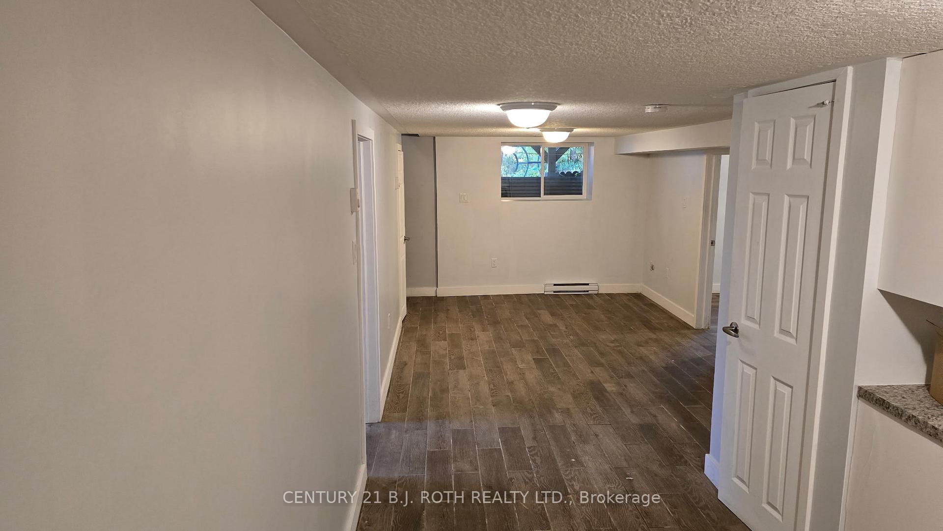 121 Cumberland Street, Barrie, ON L4N 2P8