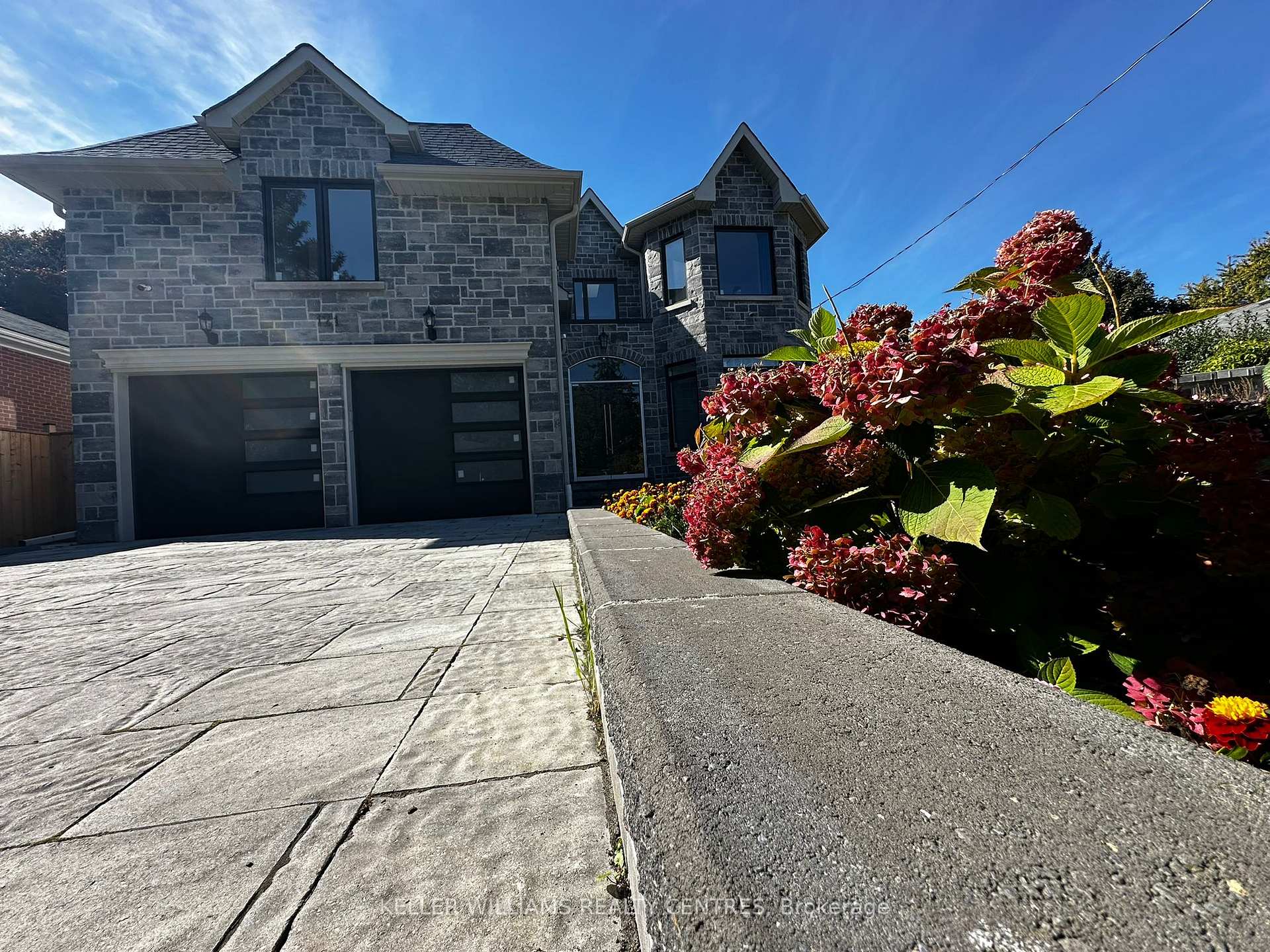 121 Earlton Road, Toronto, ON M1T 2R8