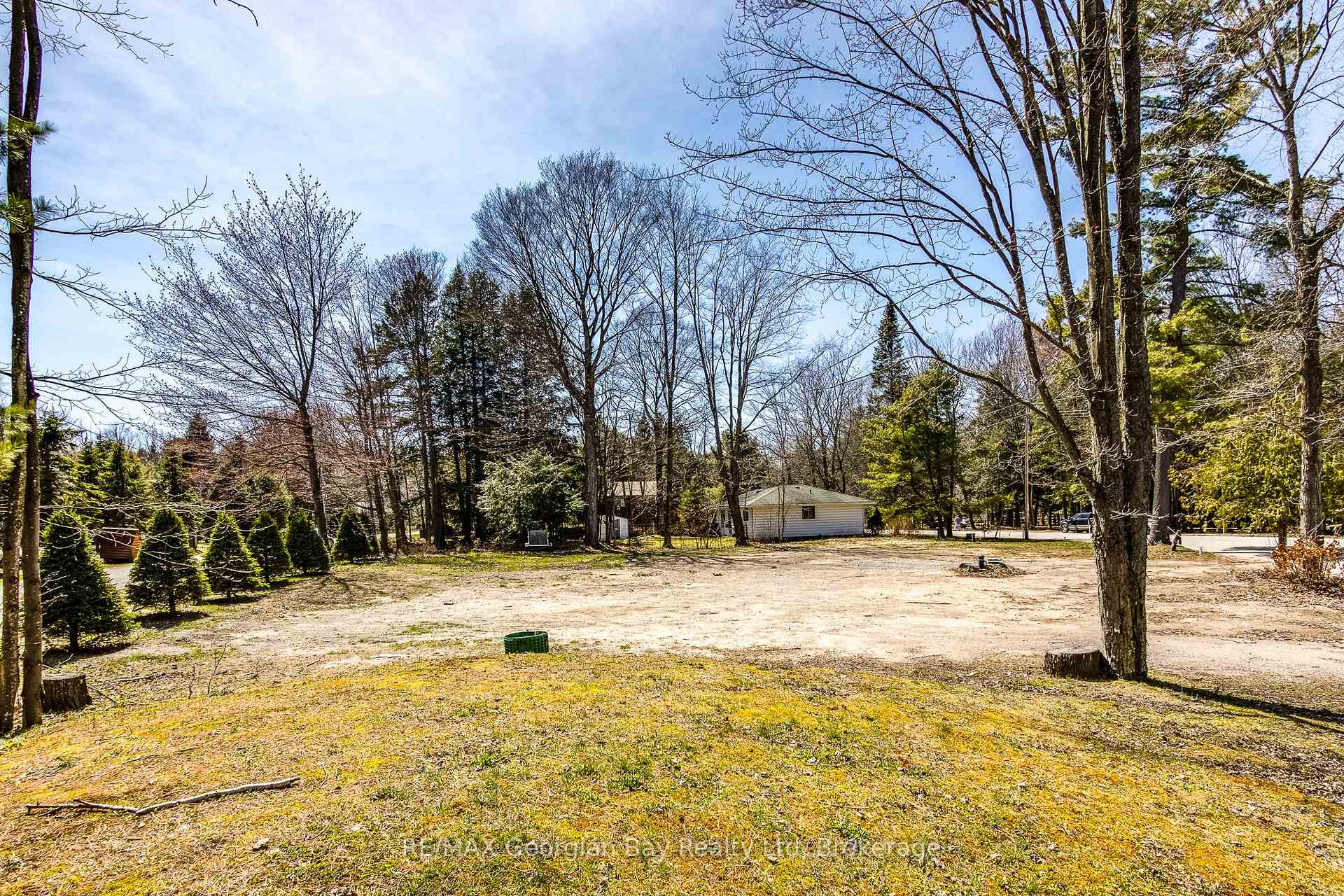 121 GREEN POINT Road, Tiny, ON L9M 0M7