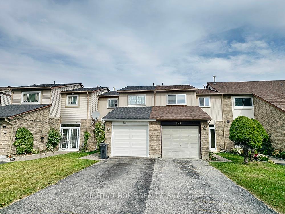 121 Valley Stream Drive, Toronto, ON M1V 2A4