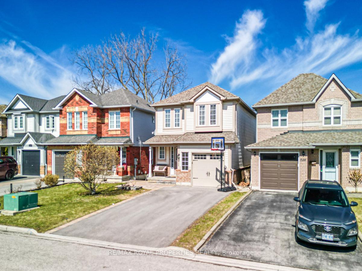 1210 Monica Cook Place, Pickering, ON L1W 4A4