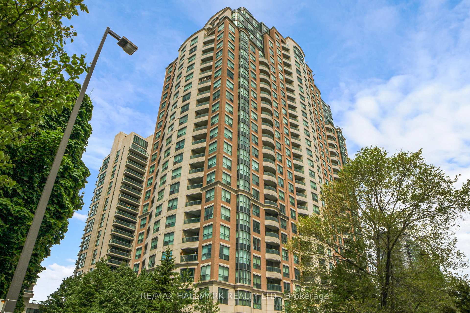 1211 - 7 Lorraine Drive, Toronto, ON M2N 7H2