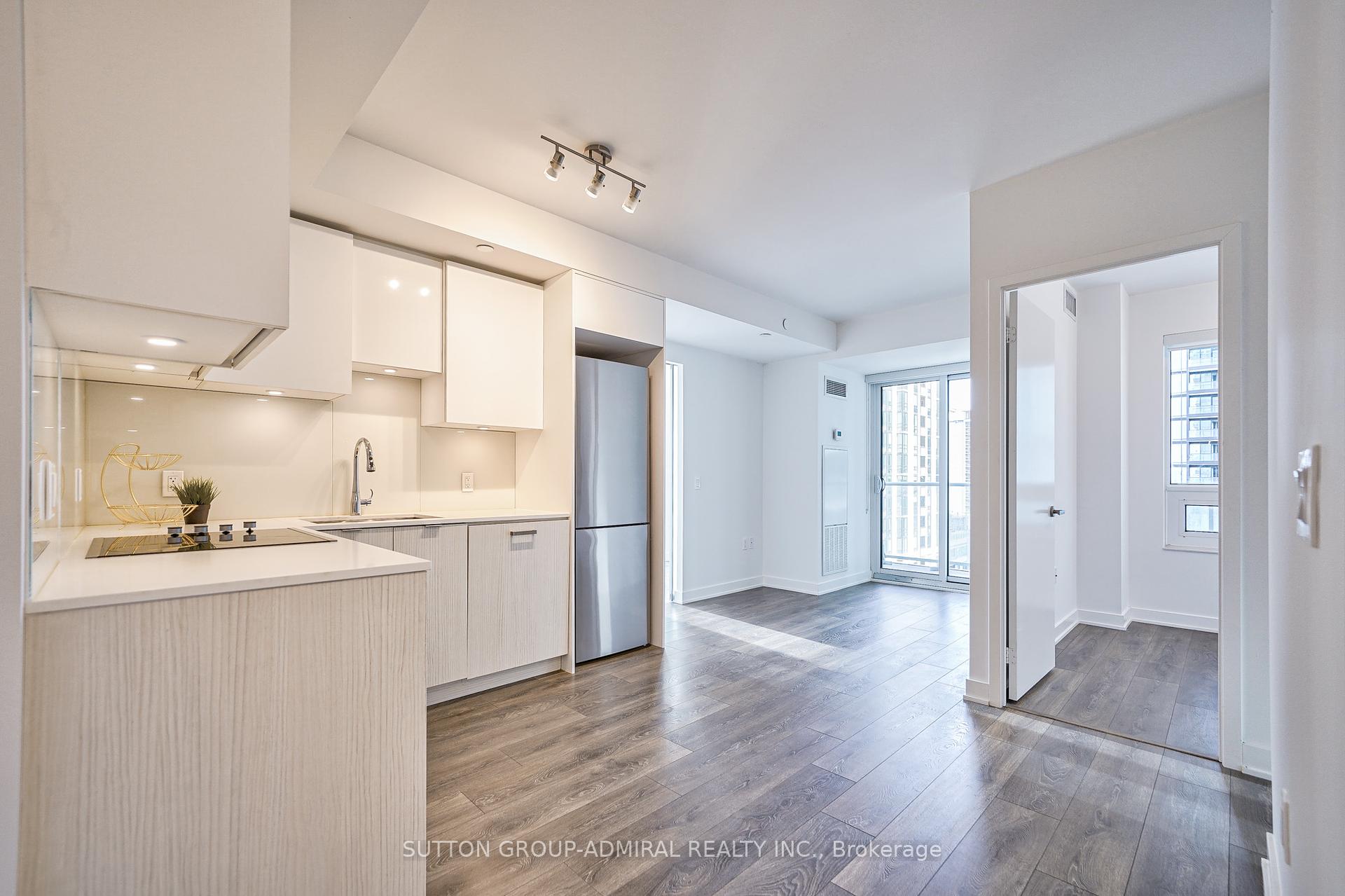 1212 - 195 Redpath Avenue, Toronto, ON M4R 0E4