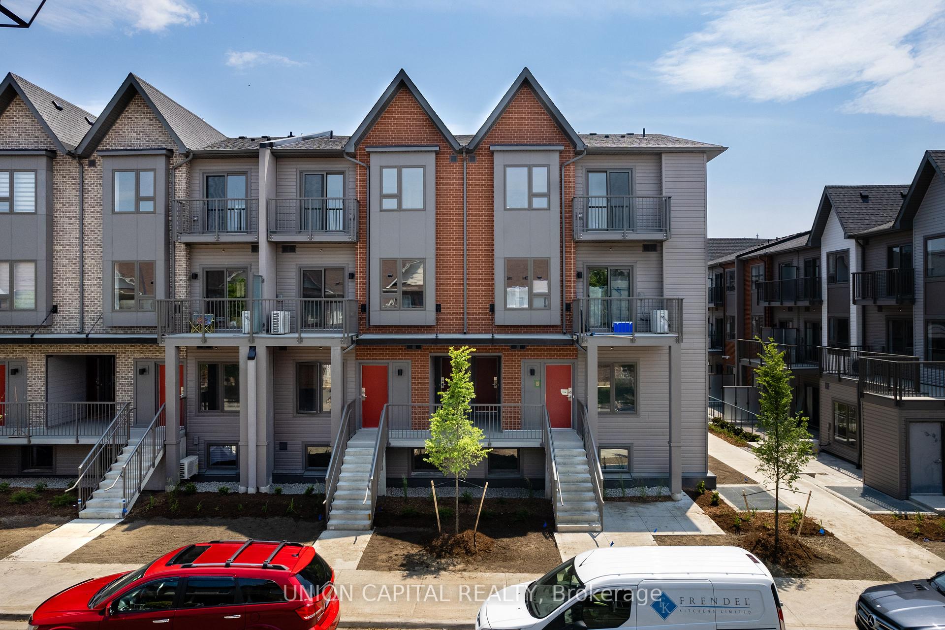 472 Condos For Rent in Pickering, ON