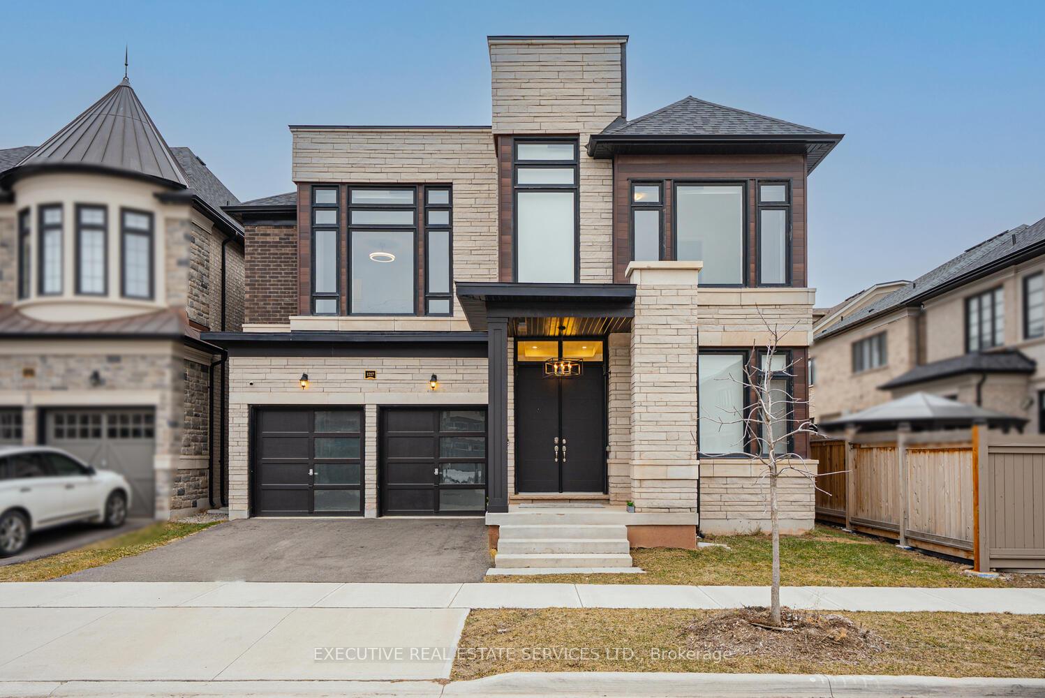 1217 Ironbridge Road, Oakville, ON L6M 5M5