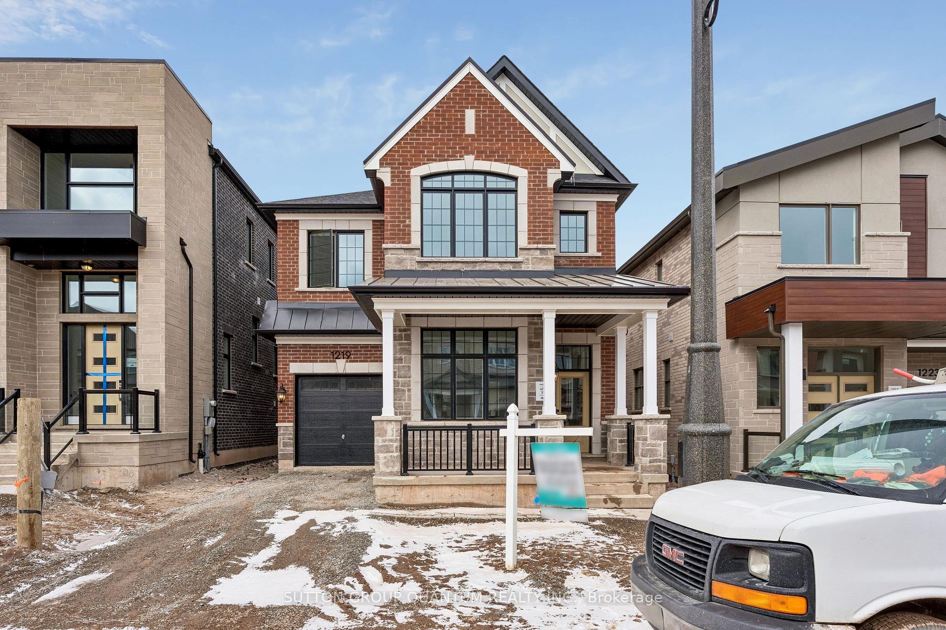 1219 Black Bear Trail, Oakville, ON L6H 8B1