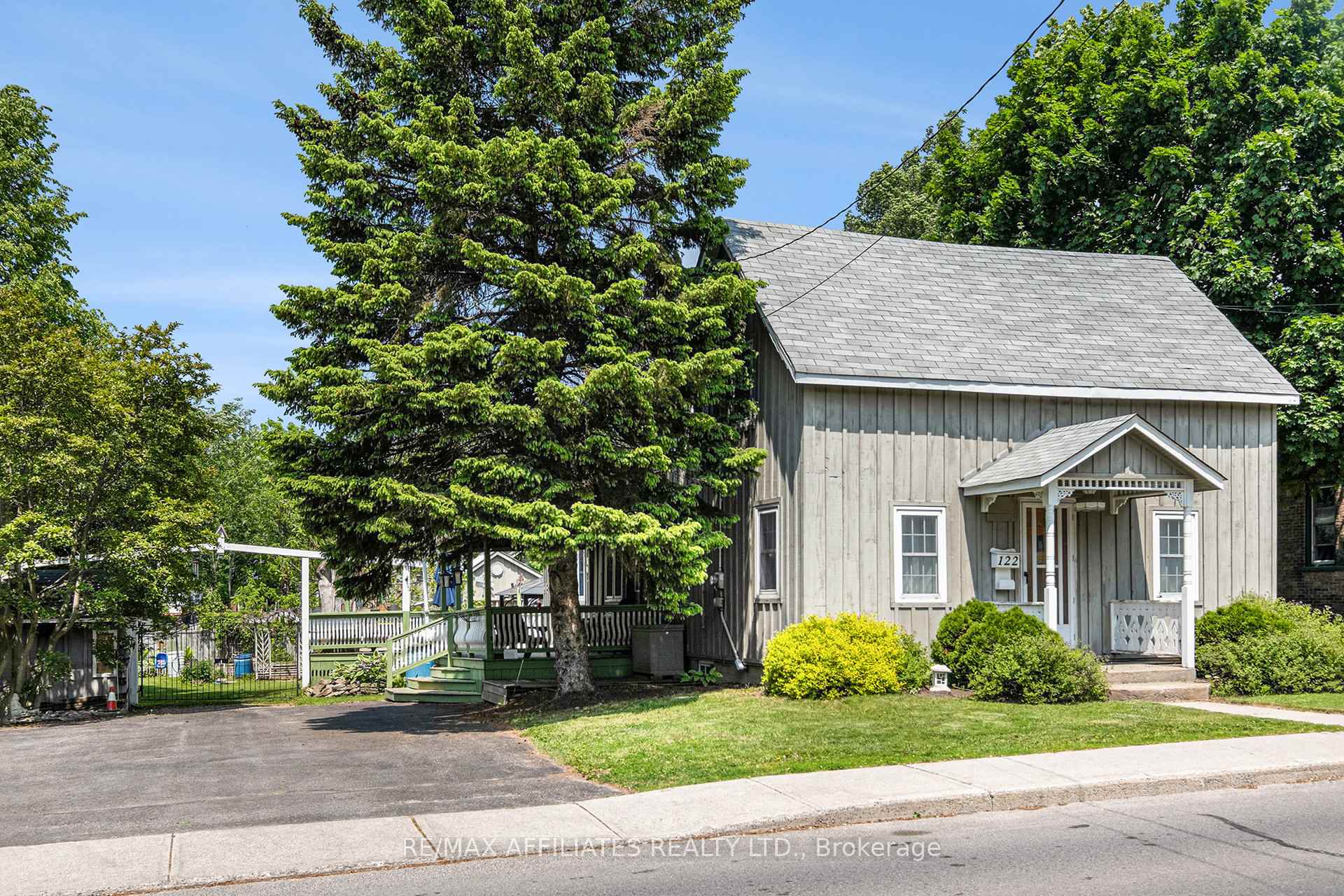 Smiths Falls Real Estate MLS® Listings & Houses For Sale