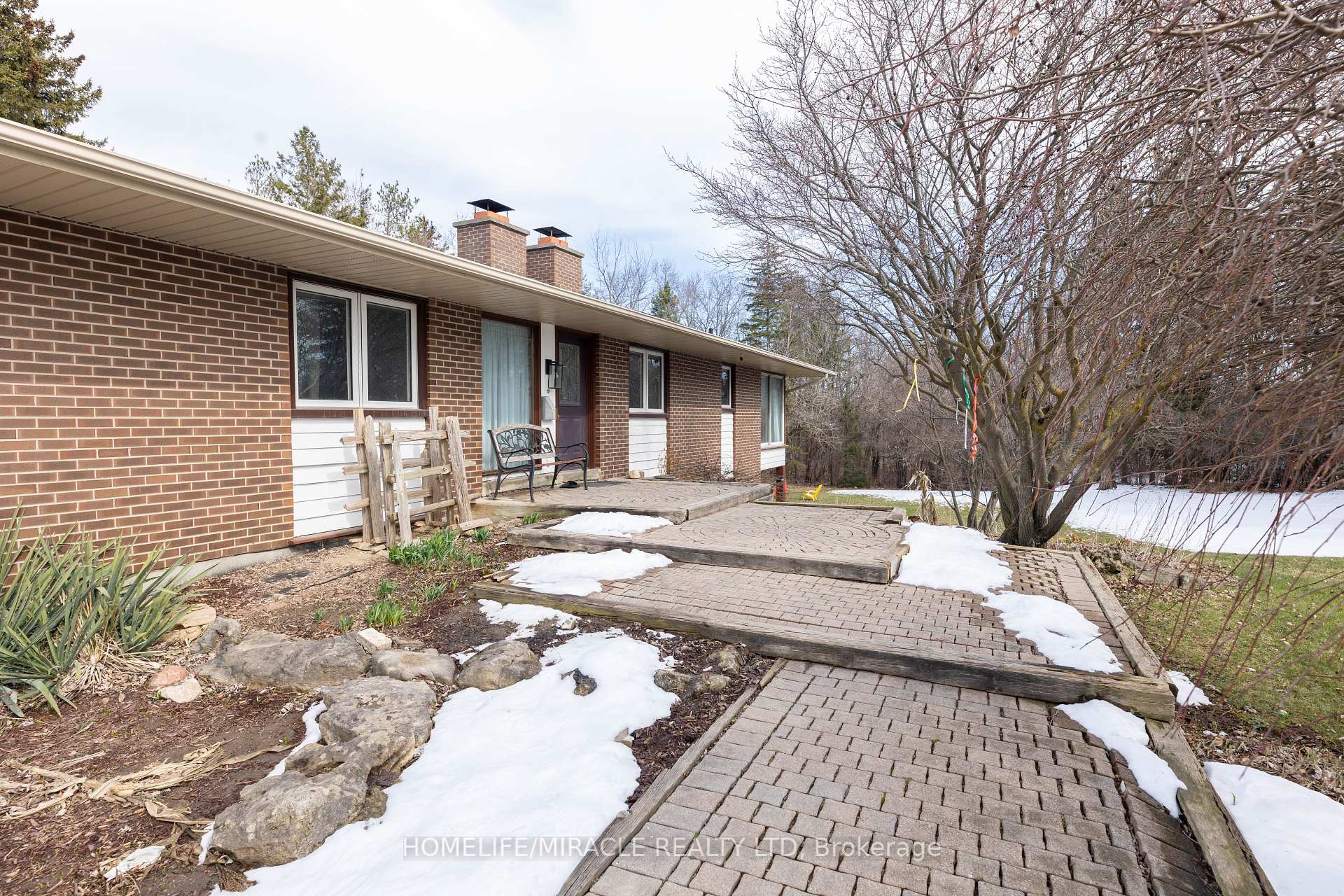 12201 Torbram Road, Caledon, ON L7C 2T4