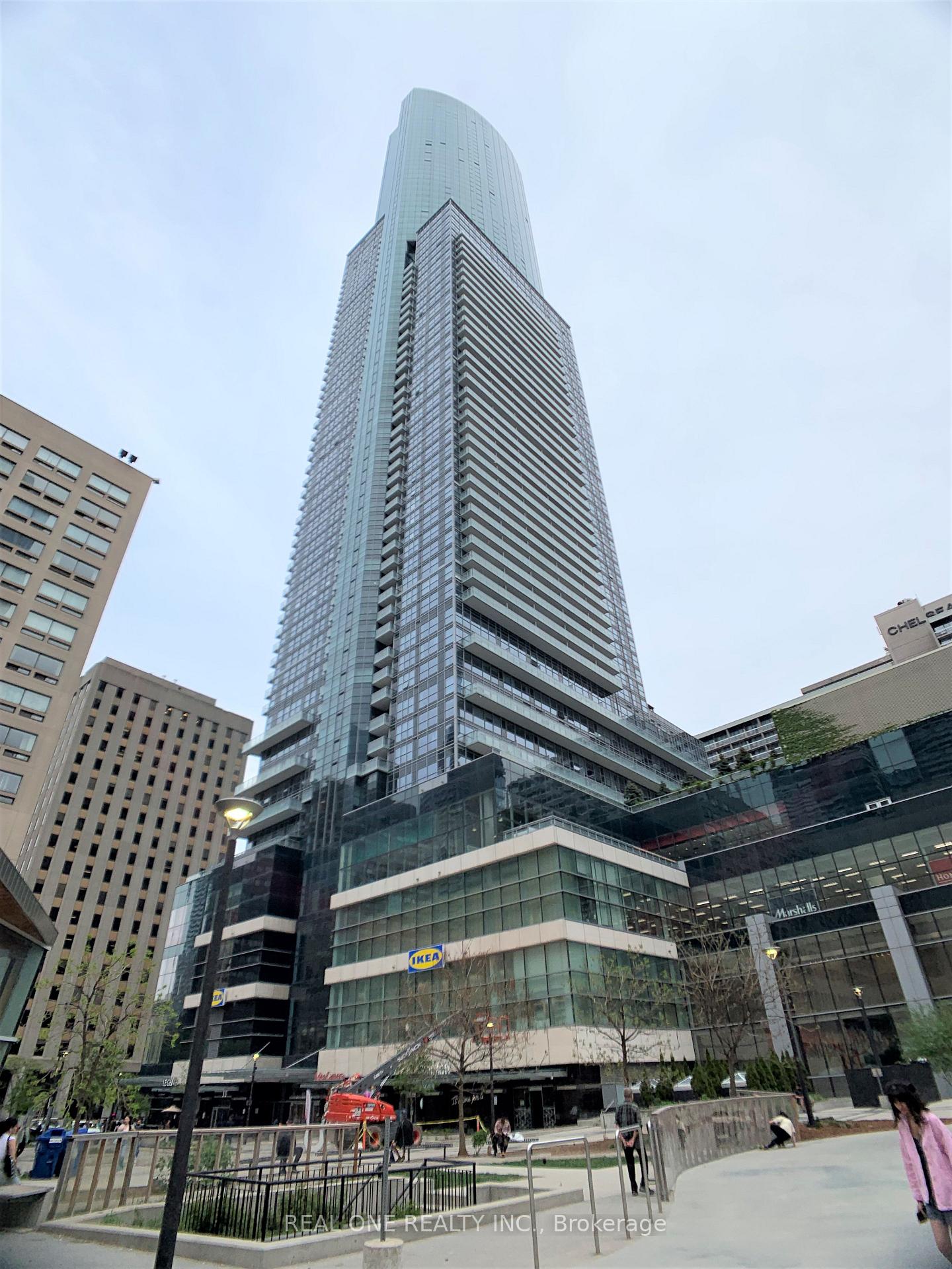1222 - 386 Yonge Street, Toronto, ON M5B 0A5