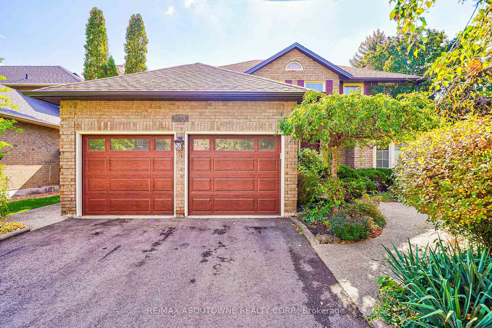 1224 Rushbrooke Drive, Oakville, ON L6M 1K9