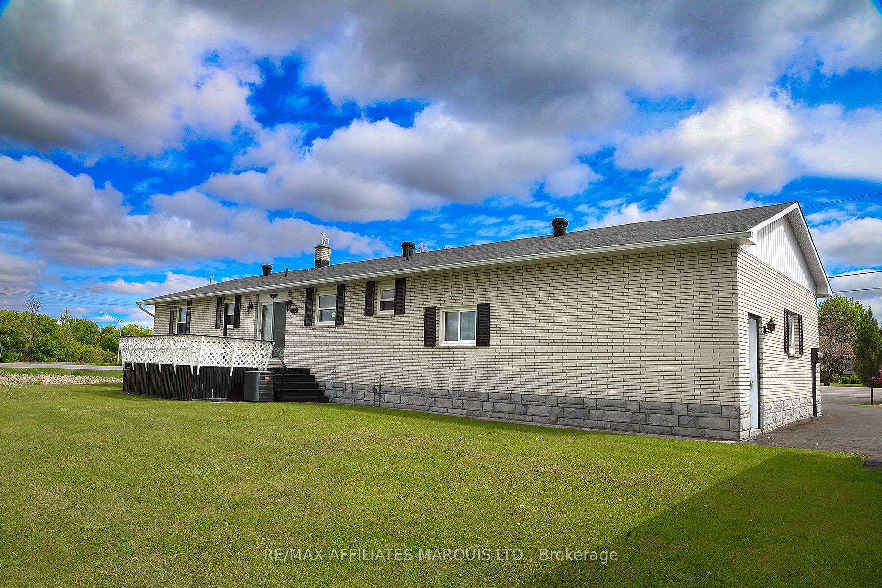 12274 County Rd 18 Road, South Dundas, ON K0C 2H0