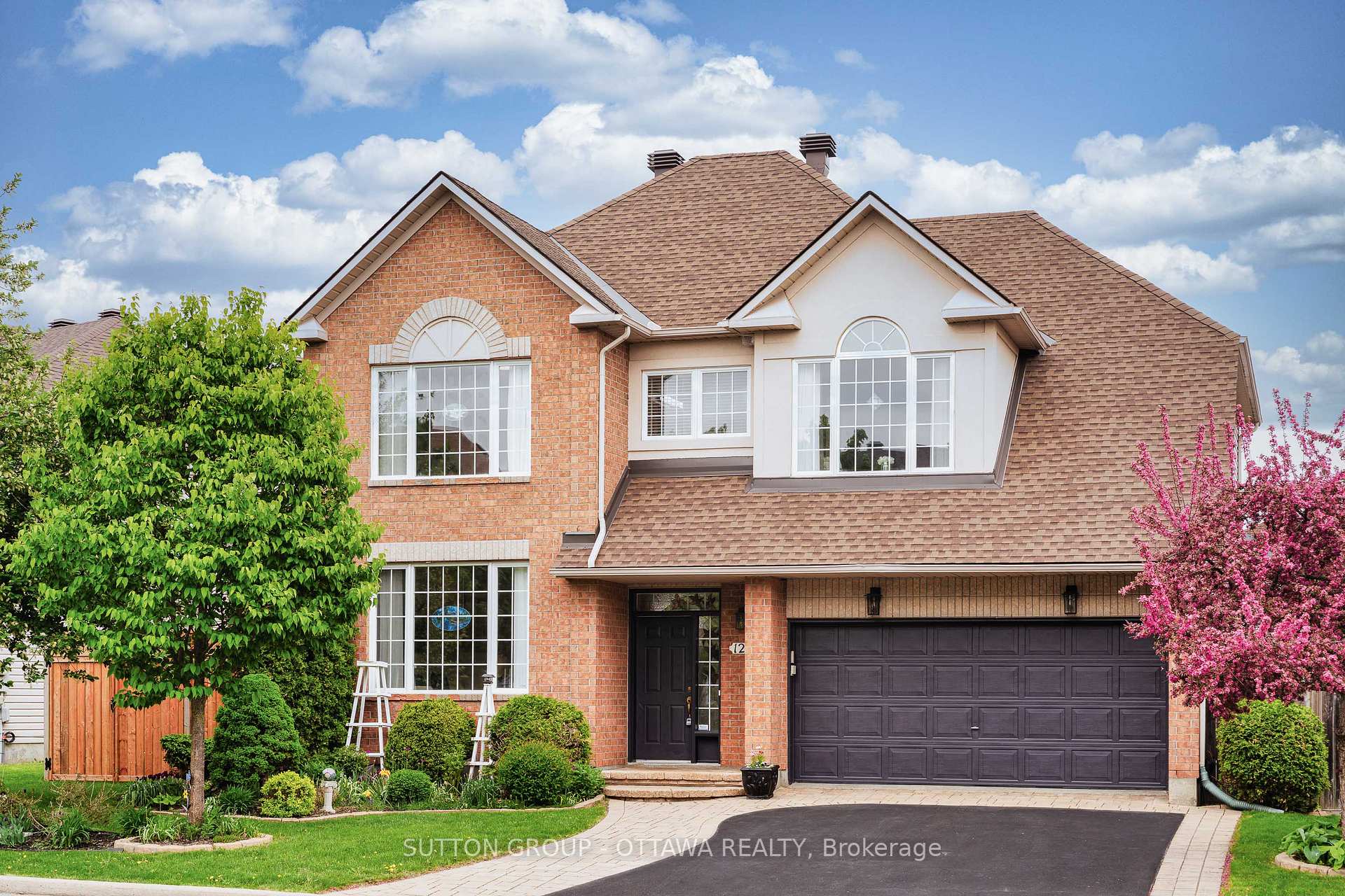 123 Annapolis Circle, Hunt Club - Windsor Park Village and Area, ON K1V 1Z3