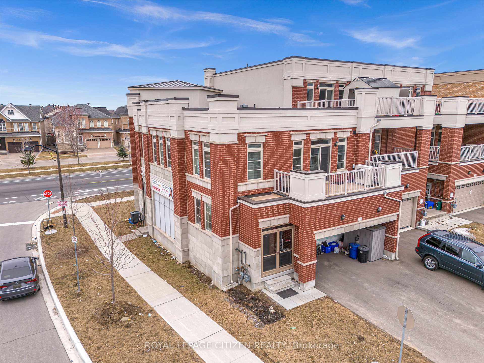 123 Luzon Avenue, Markham, ON L6B 1N8