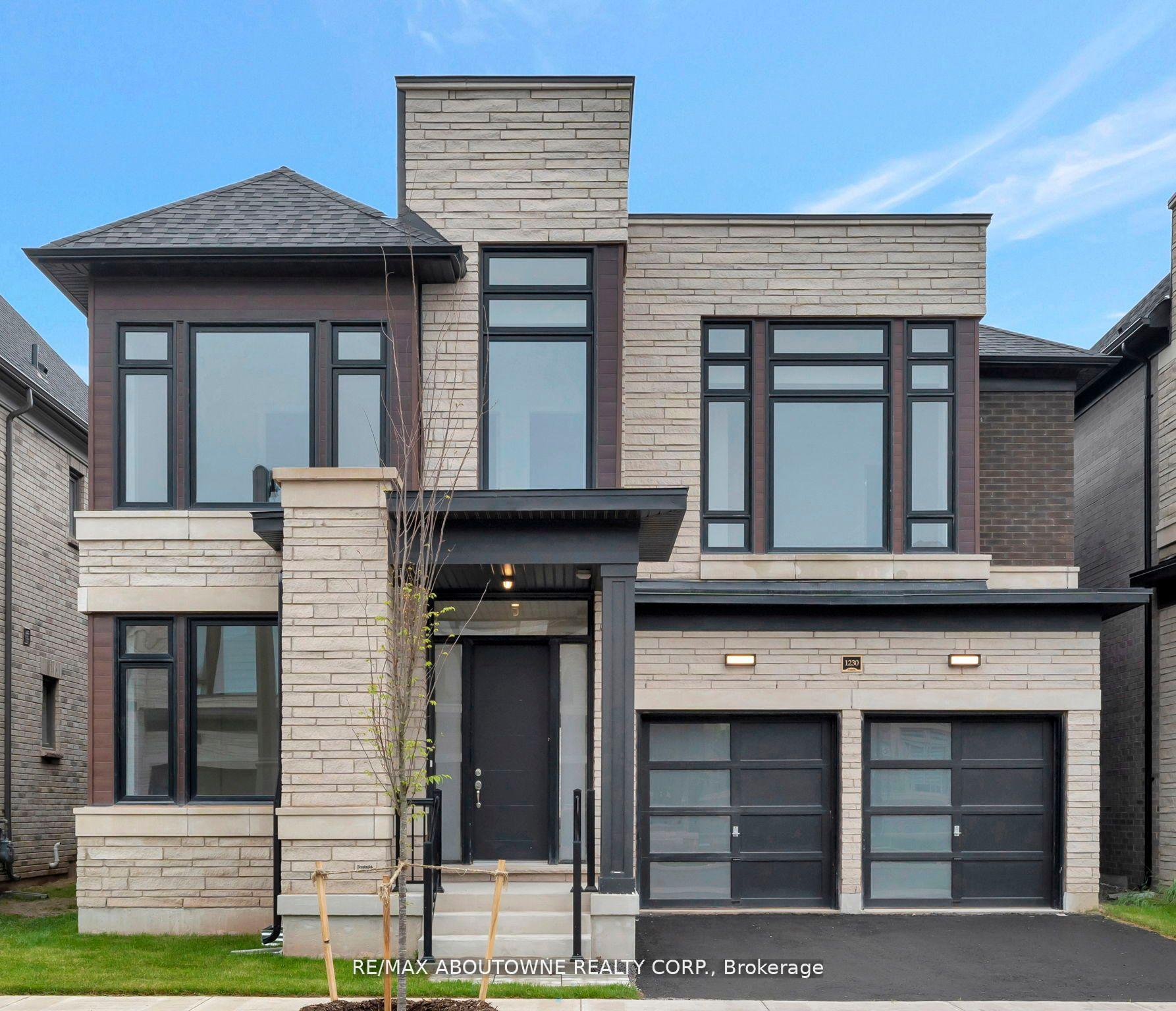 1230 Pondside Trail, Oakville, ON L6M 5M7