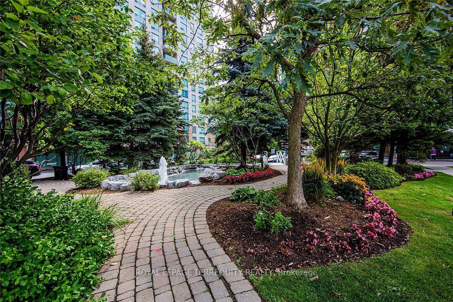 1232 - 125 Omni Drive, Toronto, ON M1P 5A9