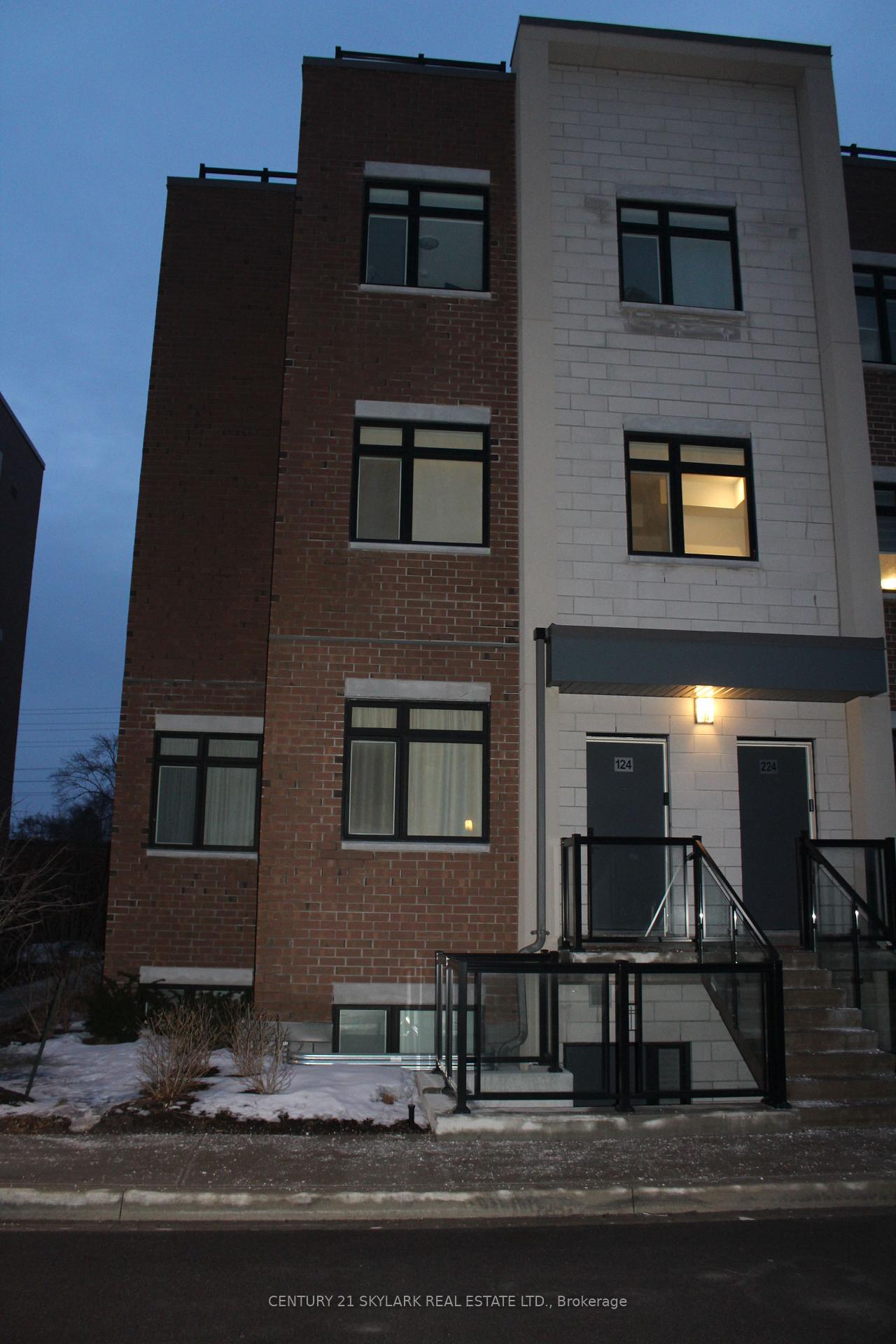 124 - 1070 Douglas McCurdy Common, Mississauga, ON L5G 0C6