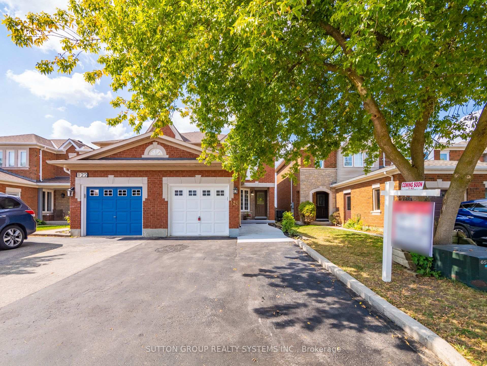 124 Essex Point Drive, Cambridge, ON N1T 1W6