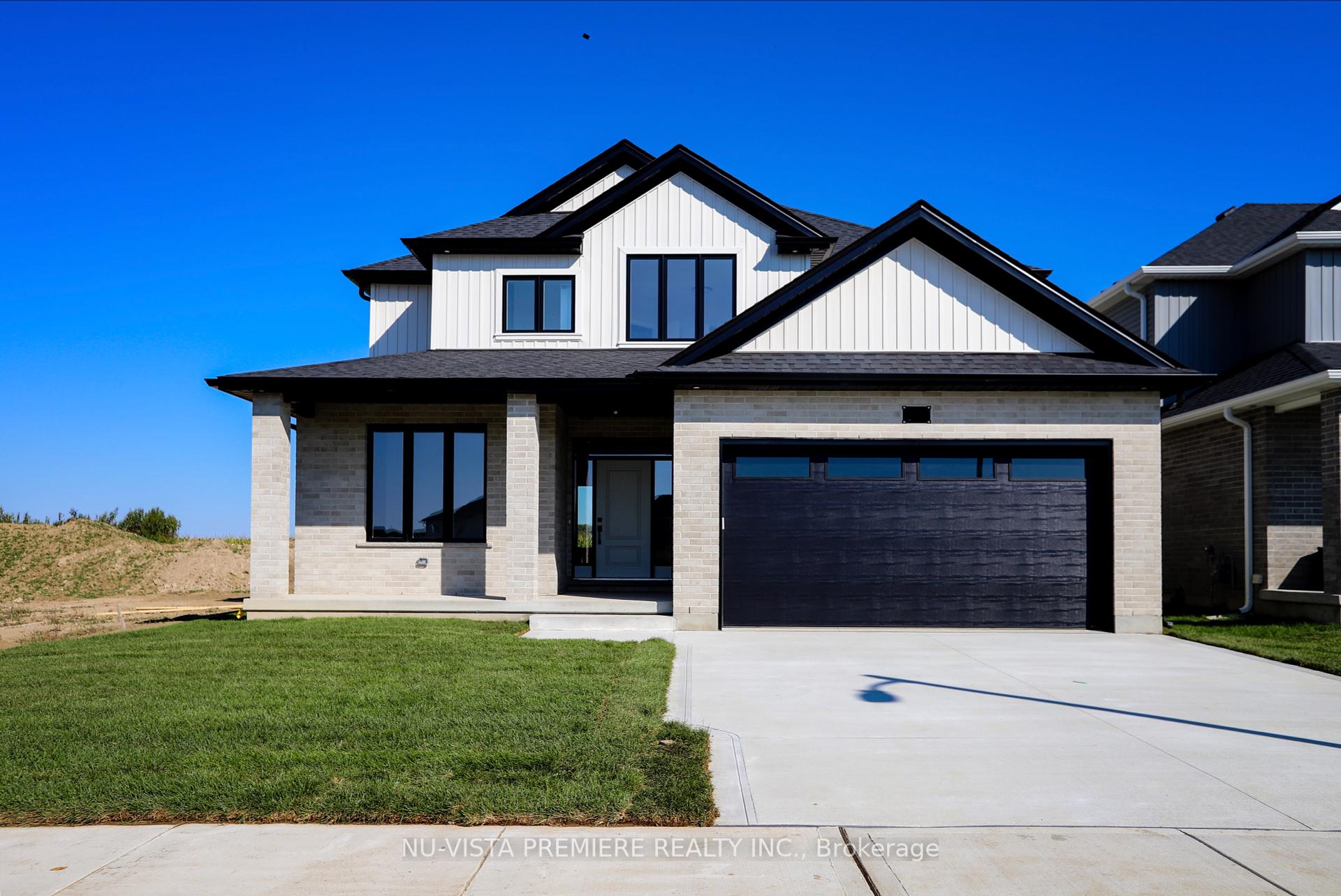 124 Watts Drive, Lucan Biddulph, ON N0M 2J0