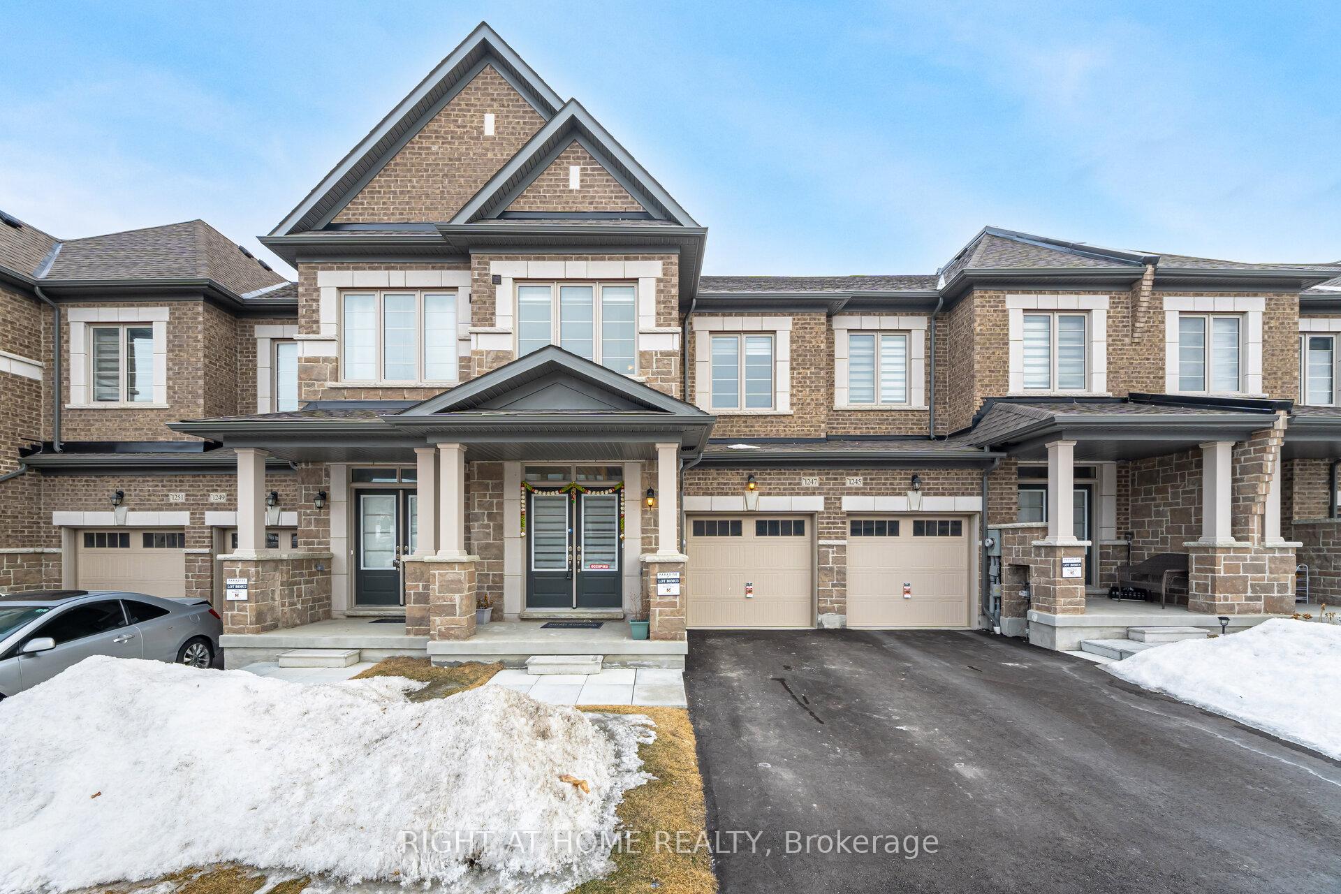 1247 Rexton Drive, Oshawa, ON L1L 0T3