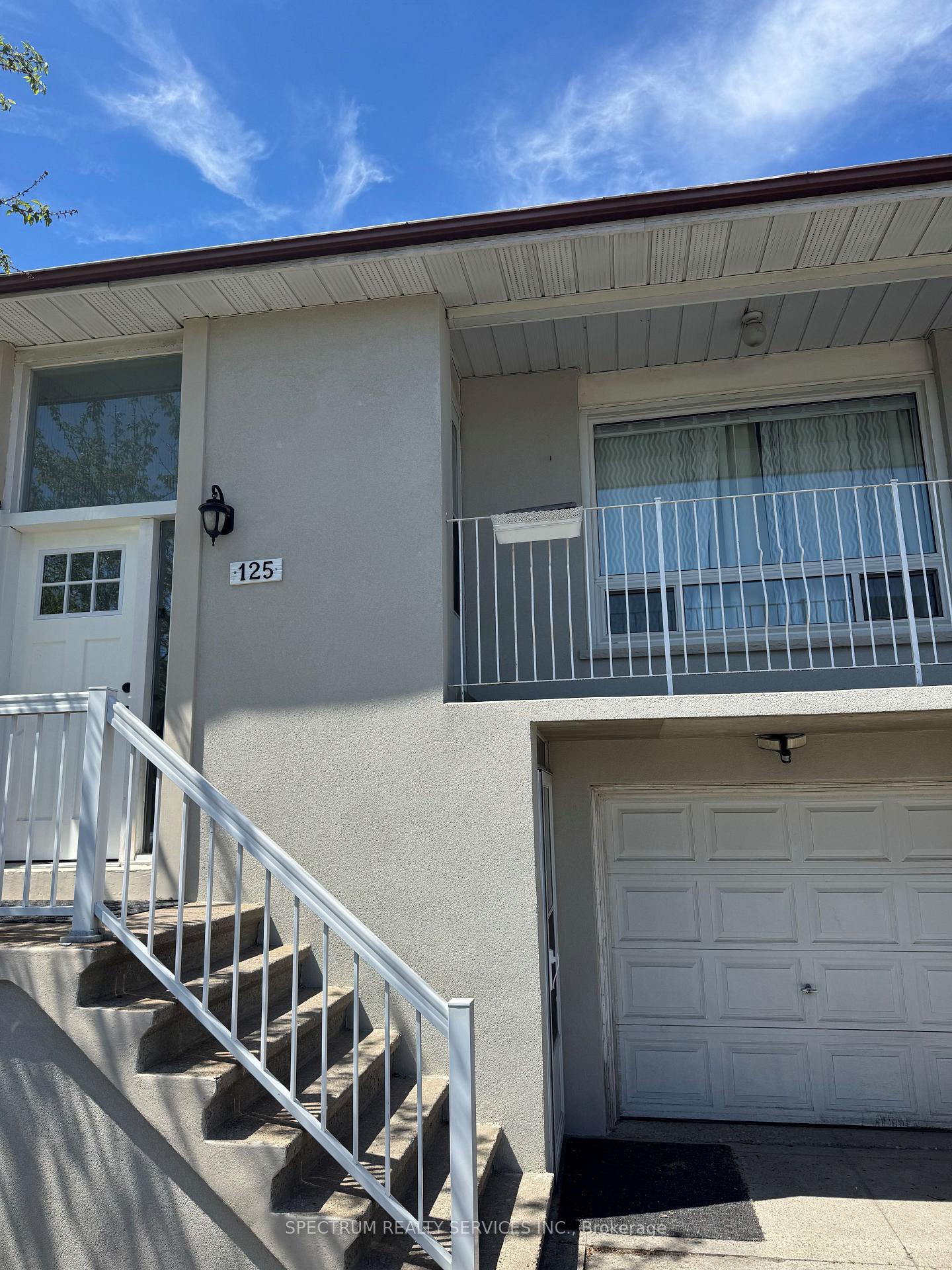 125 Albany Drive, Vaughan, ON L4L 2X6