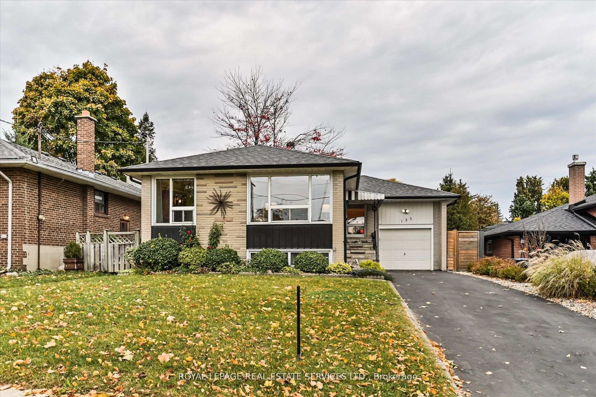 125 Renault Crescent, Toronto, ON M9P 1J8
