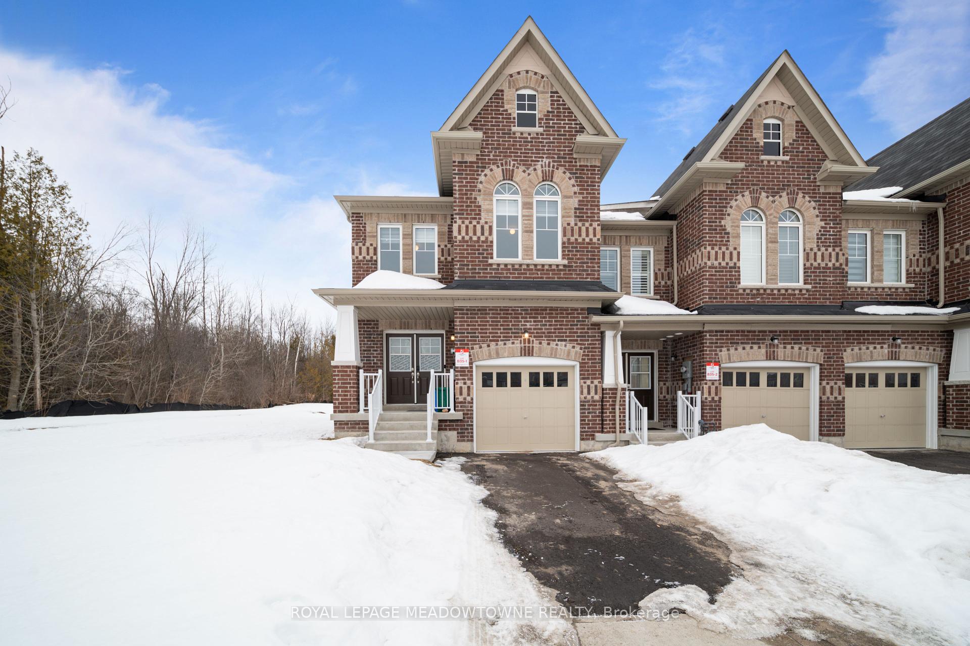 1253 Jim Brewster Circle, Oshawa, ON L1K 1A5