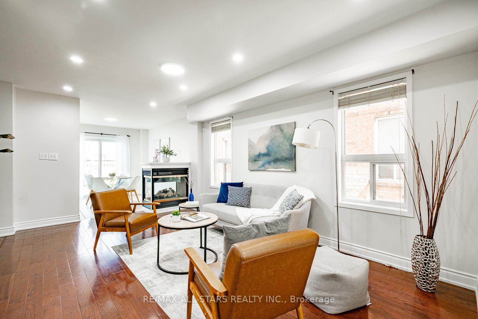 126 Lake Louise Drive, Brampton, ON L6X 4Z8