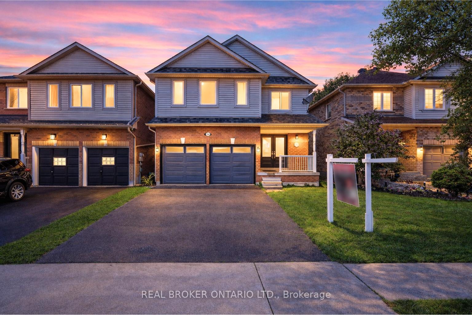 126 Mowat Crescent, Halton Hills, ON L7G 6C8