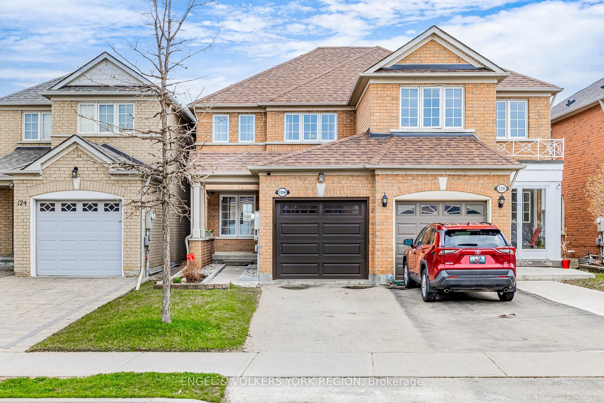 126 Olympia Crescent, Brampton, ON L6X 4W3