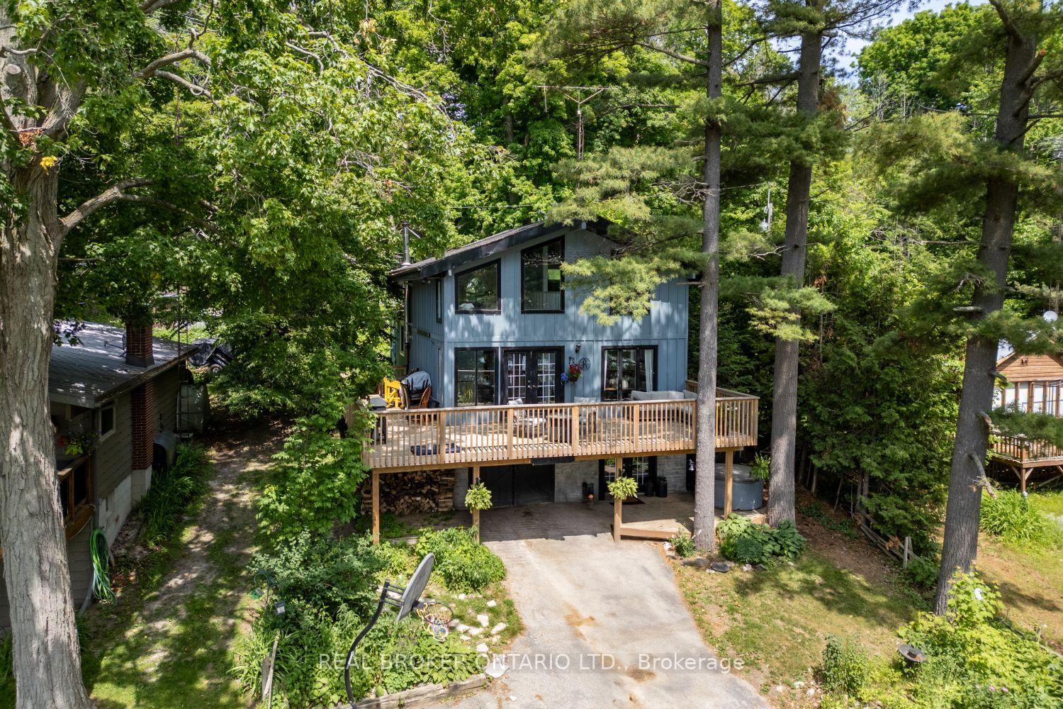 126 Pine Point Lane, Scugog, ON L9L 1B4