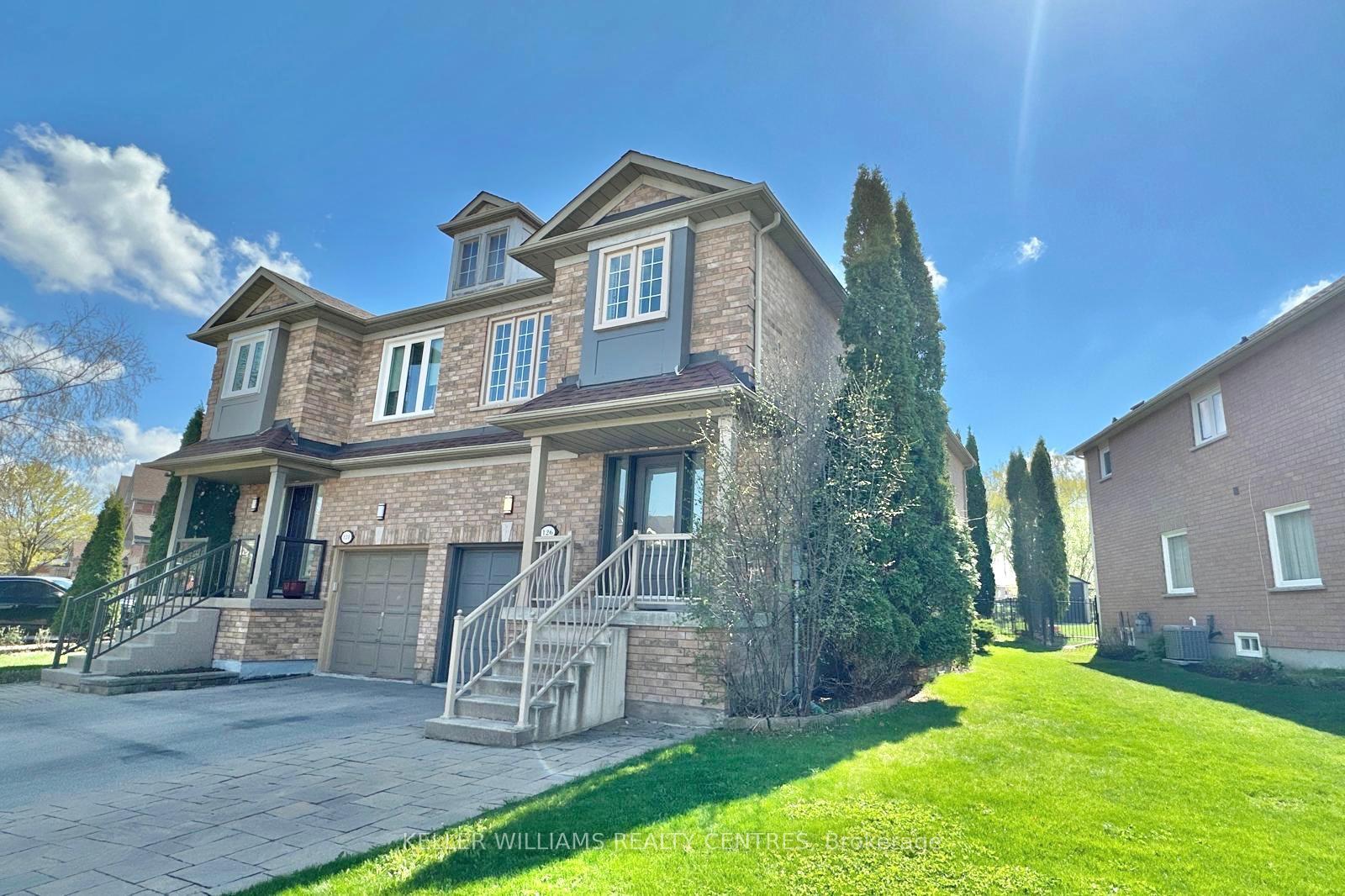 126 Primeau Drive, Aurora, ON L4G 6Z4