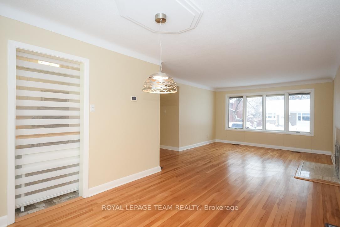 1268 Henry Farm Drive W, Belair Park - Copeland Park and Area, ON K2C 2E2