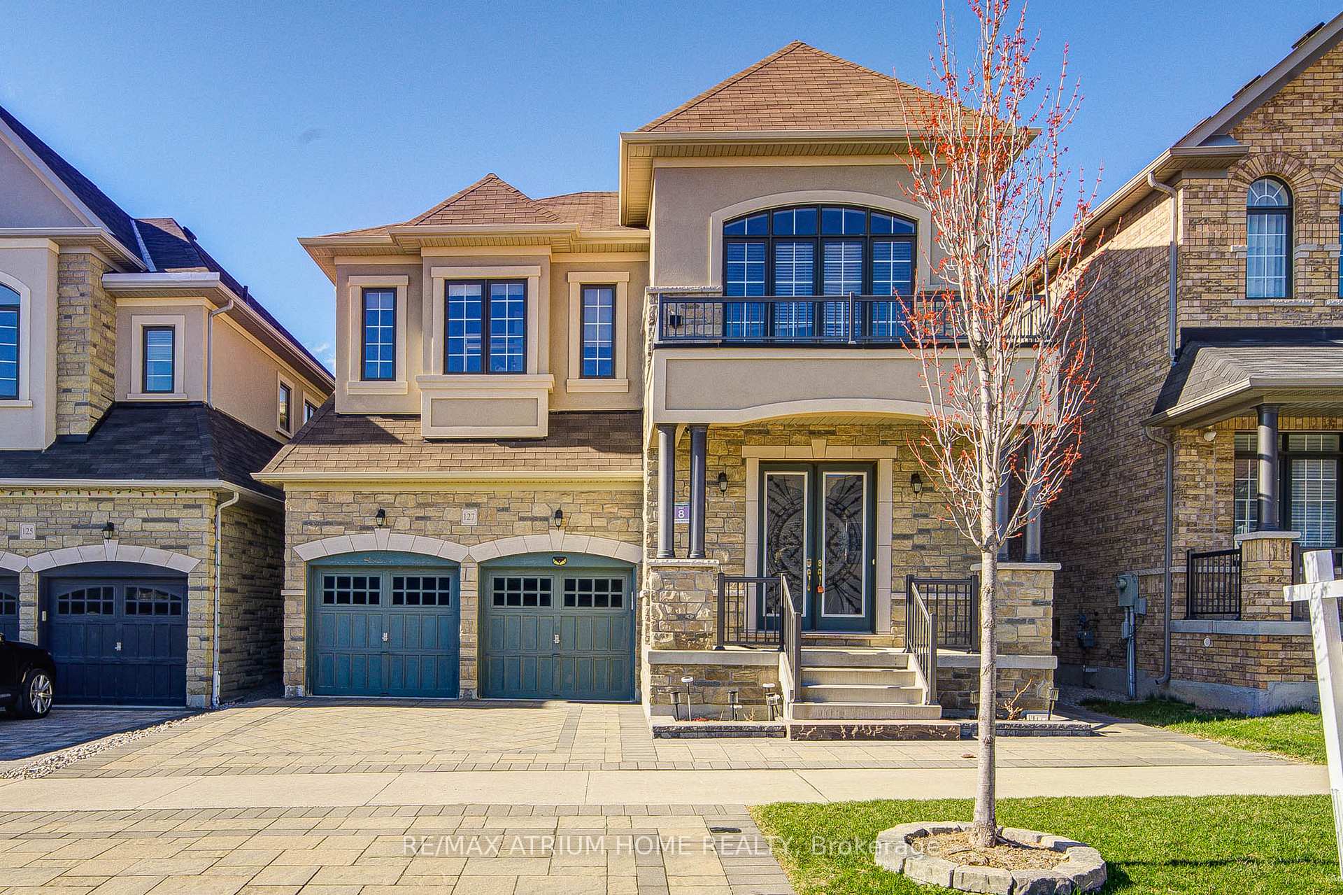 127 Maple Ridge Crescent, Markham, ON L6E 1T9