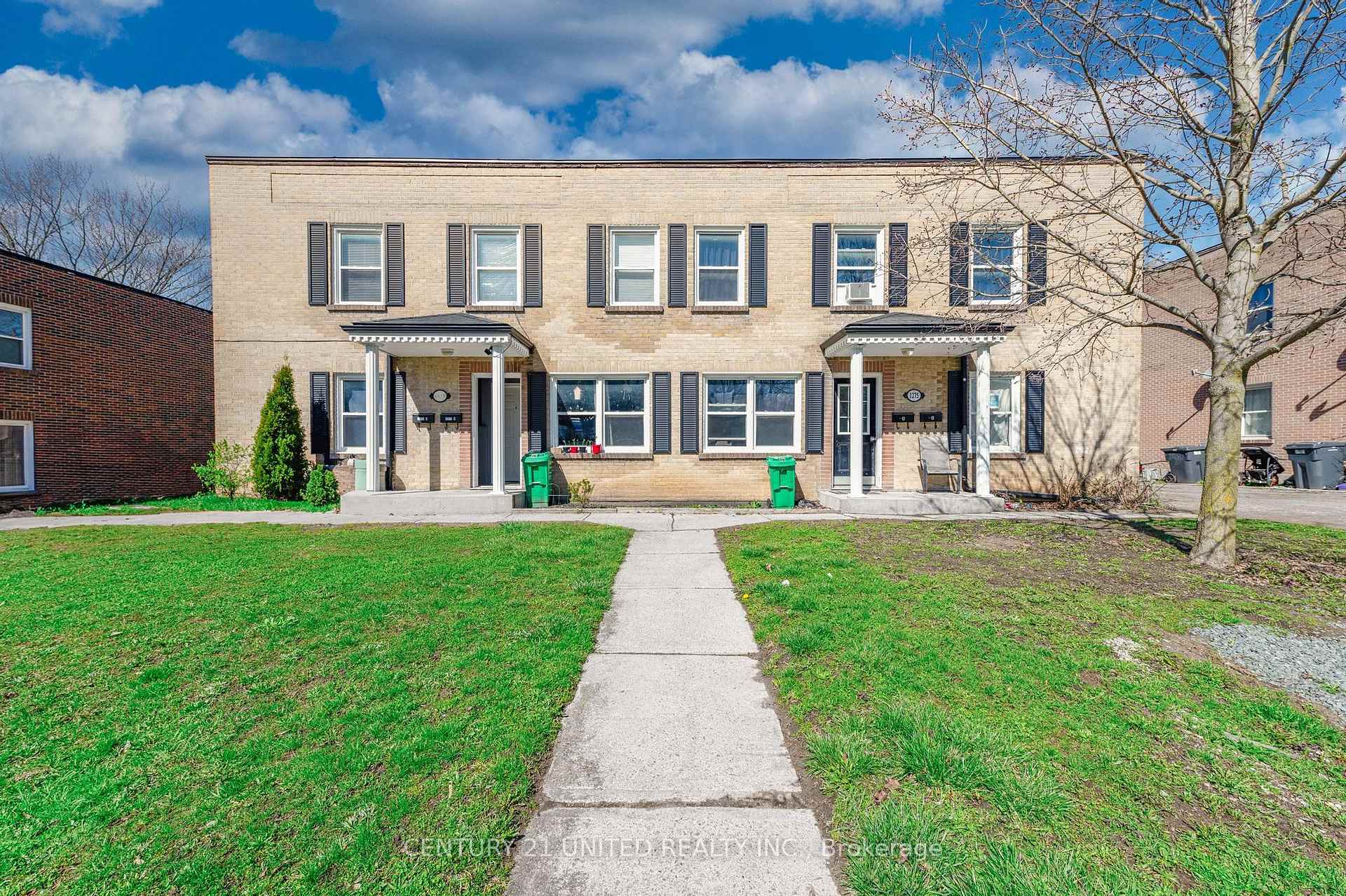 1273/75 Clonsilla Avenue, Peterborough, ON K9J 5Z1