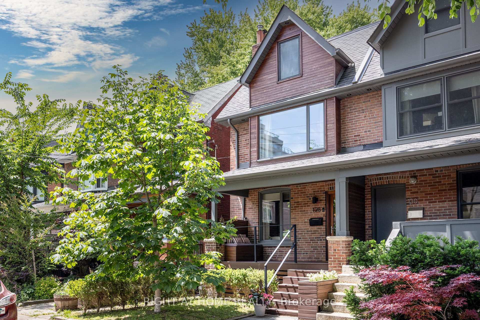 128 Booth Avenue, Toronto, ON M4M 2M4