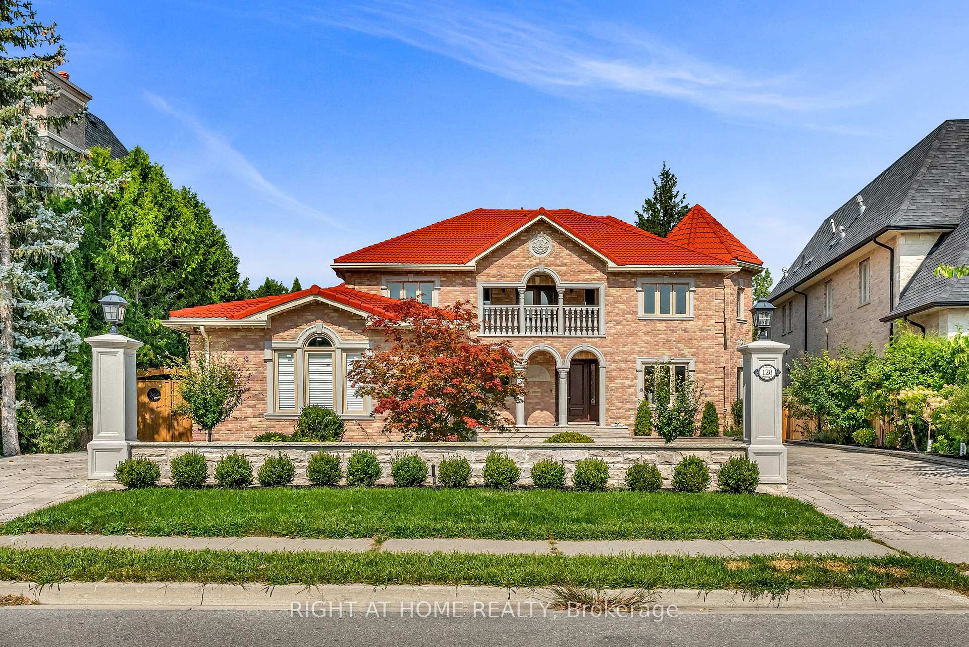 128 Edgar Avenue, Richmond Hill, ON L4B 3K9