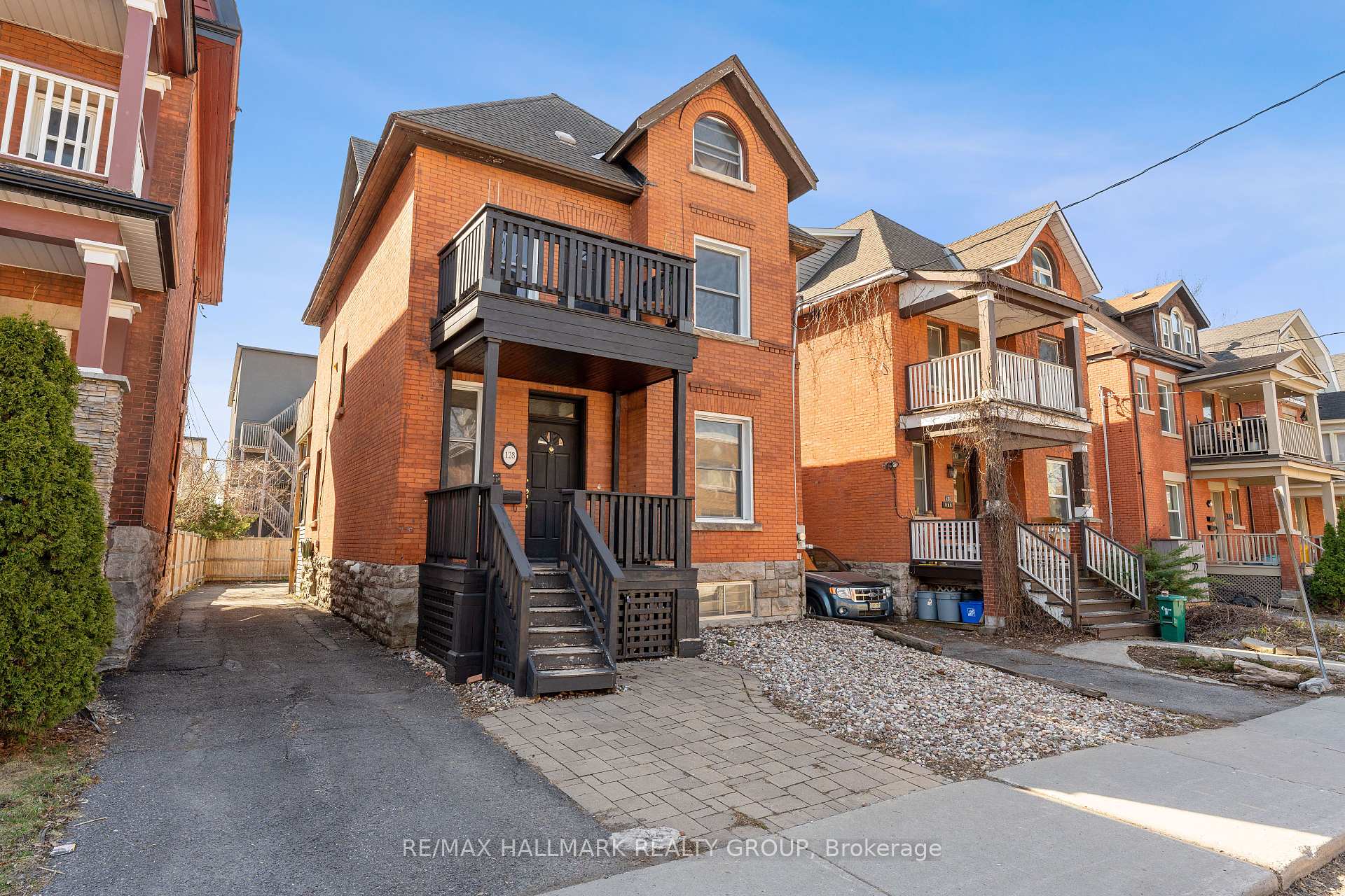 128 FLORA Street, Ottawa Centre, ON K1R 5R5