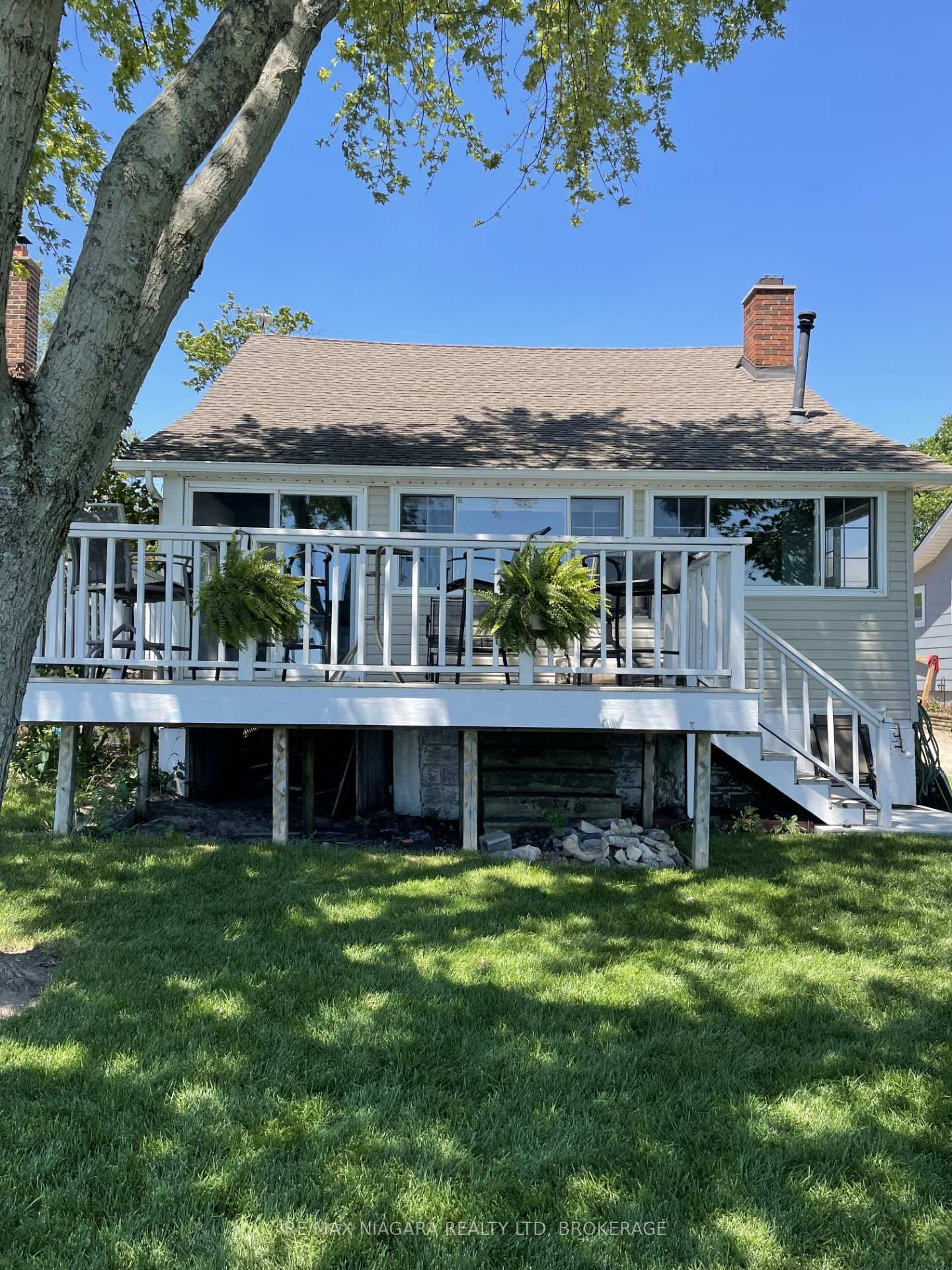 12883 Old Lakeshore Road W, Wainfleet, ON L0S 1V0