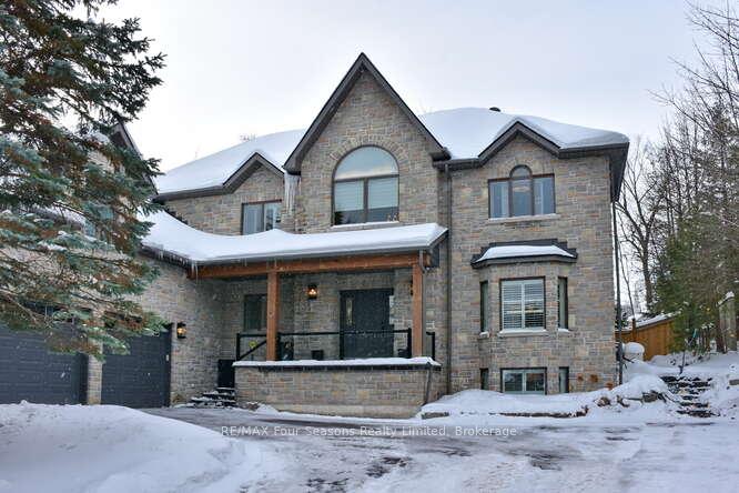 129 Blueski George Crescent, Blue Mountains, ON L9Y 0S9