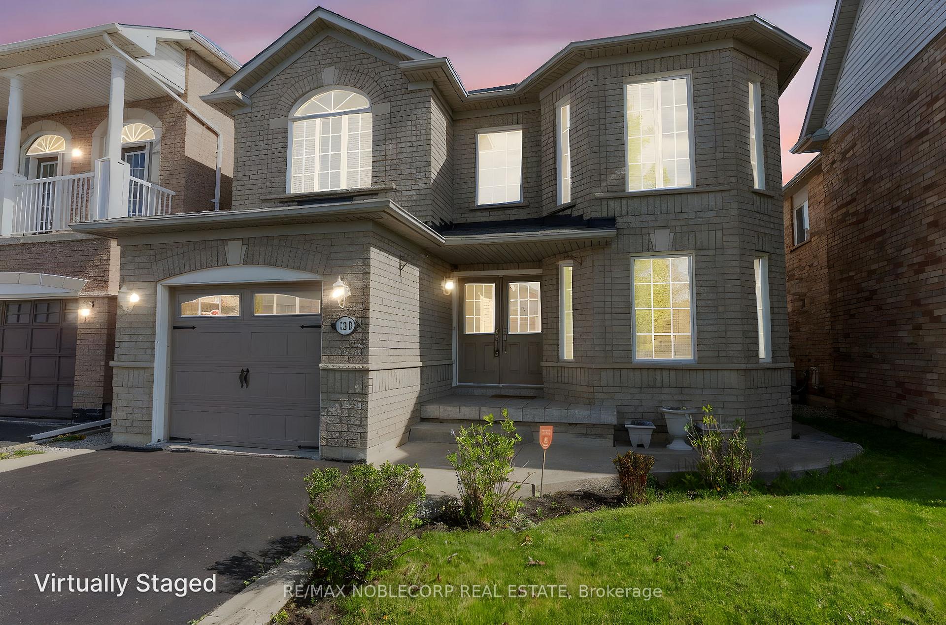 129 Queen Mary Drive, Brampton, ON L7A 2R5