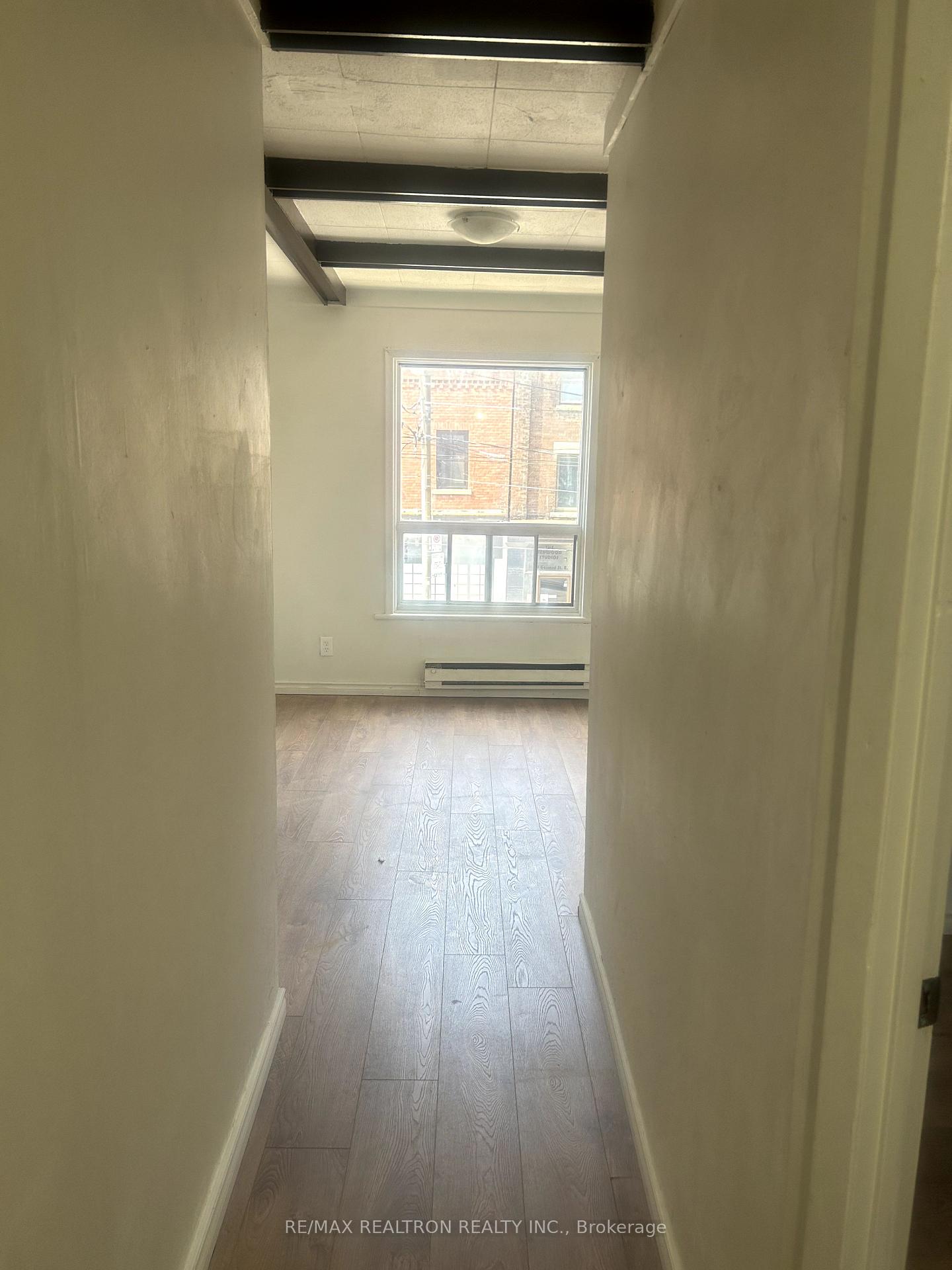 5 - 1299 Gerrard Street E, Toronto, ON M4L 1Y8